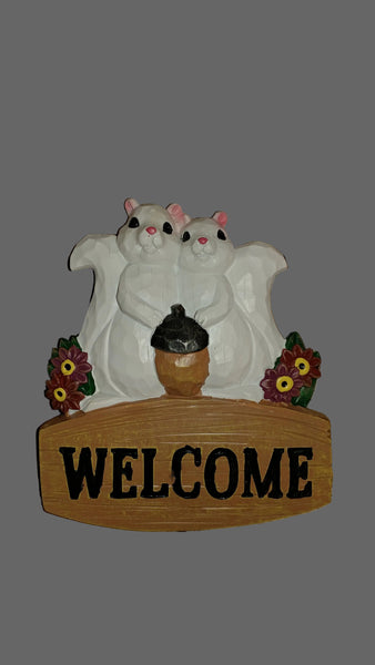 Wall Hanging - Resin - White Squirrel Welcome Plaque – White Squirrel ...